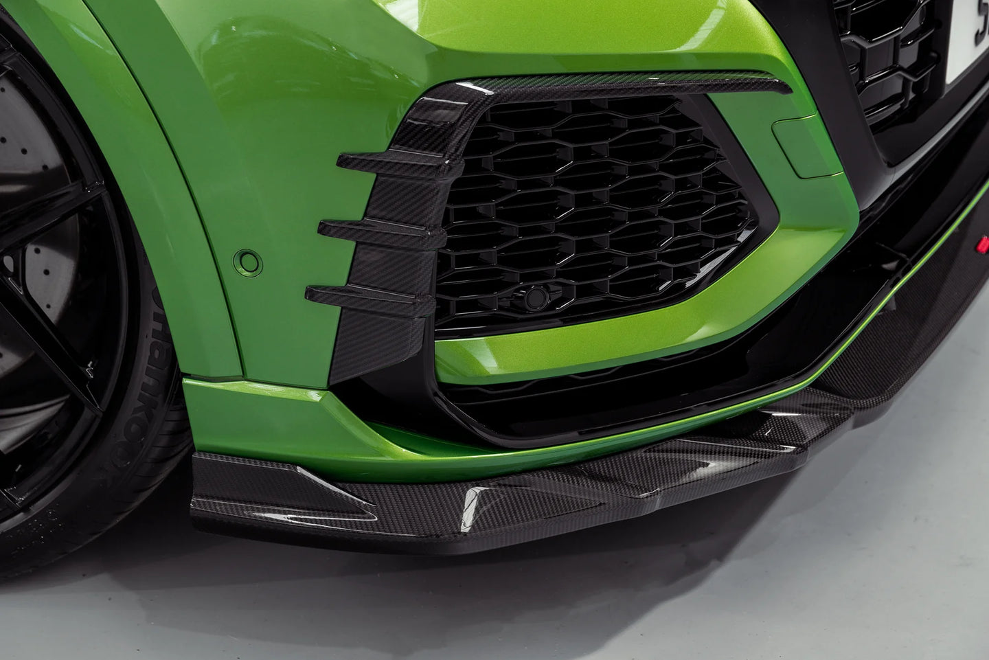 Urban Carbon Fibre Aero Kit for Audi RSQ8